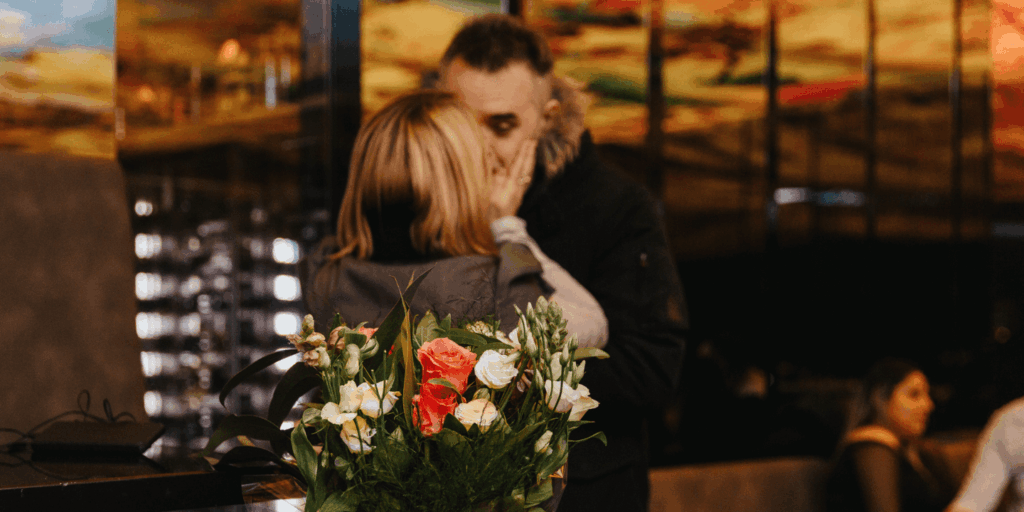 The Valentine's Day special for singles - Das LOFT Restaurant, Bar ...